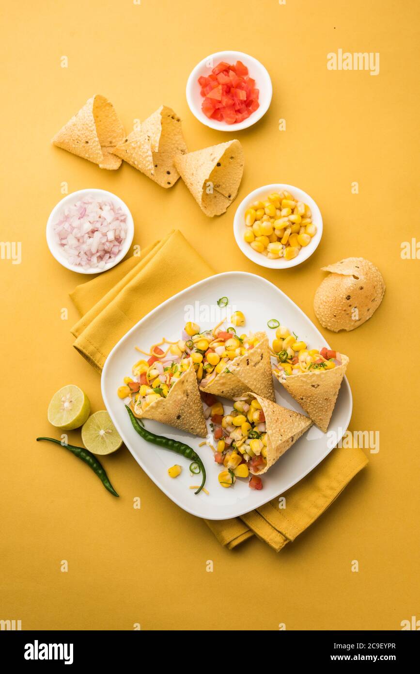 Corn chat / chaat in papad cone, popular indian starter menu Stock ...