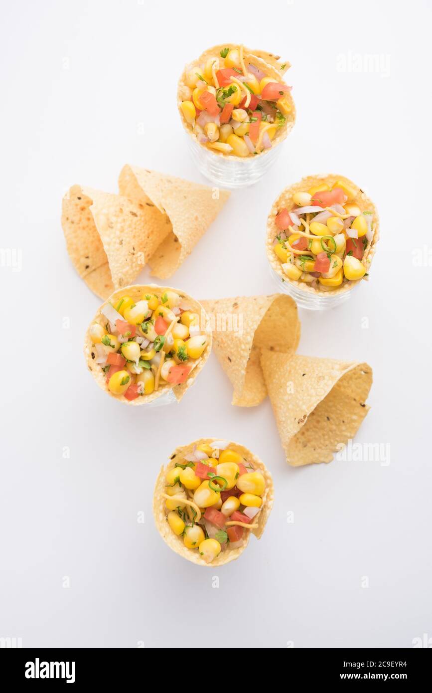 Corn chat / chaat in papad cone, popular indian starter menu Stock ...
