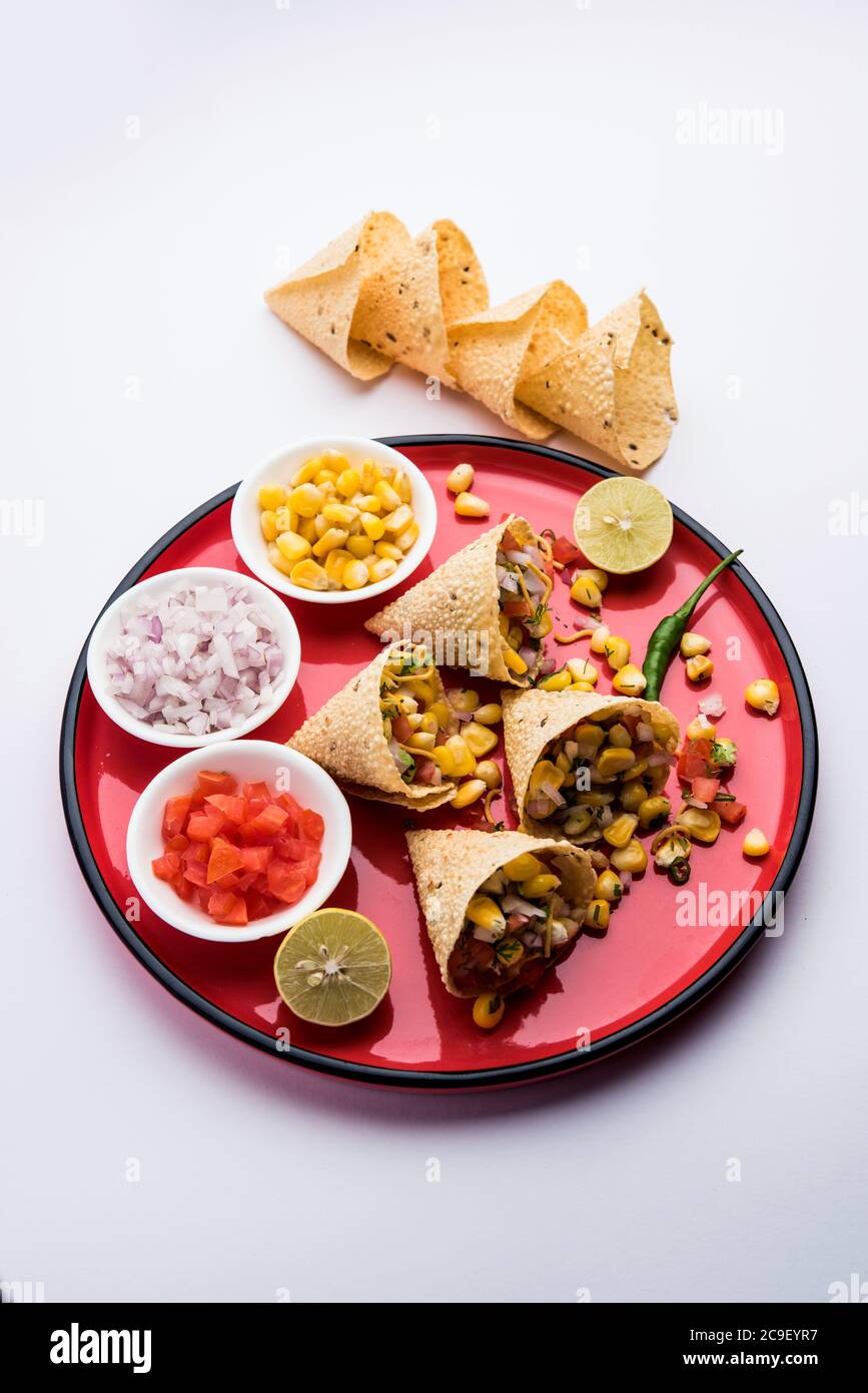 Corn chat / chaat in papad cone, popular indian starter menu Stock ...