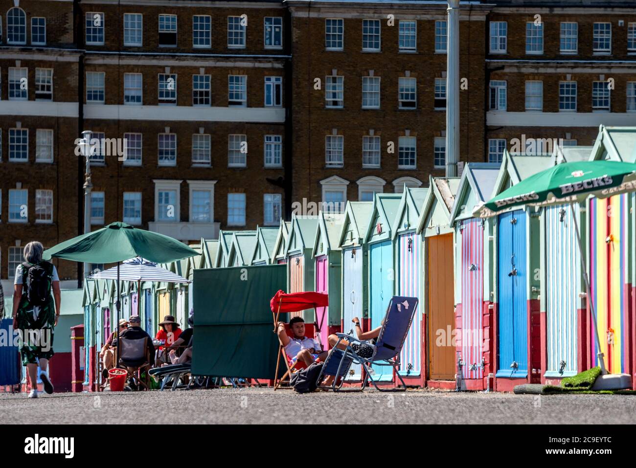Brighton UK, July 30th 2020: People making the most of the scorching ...