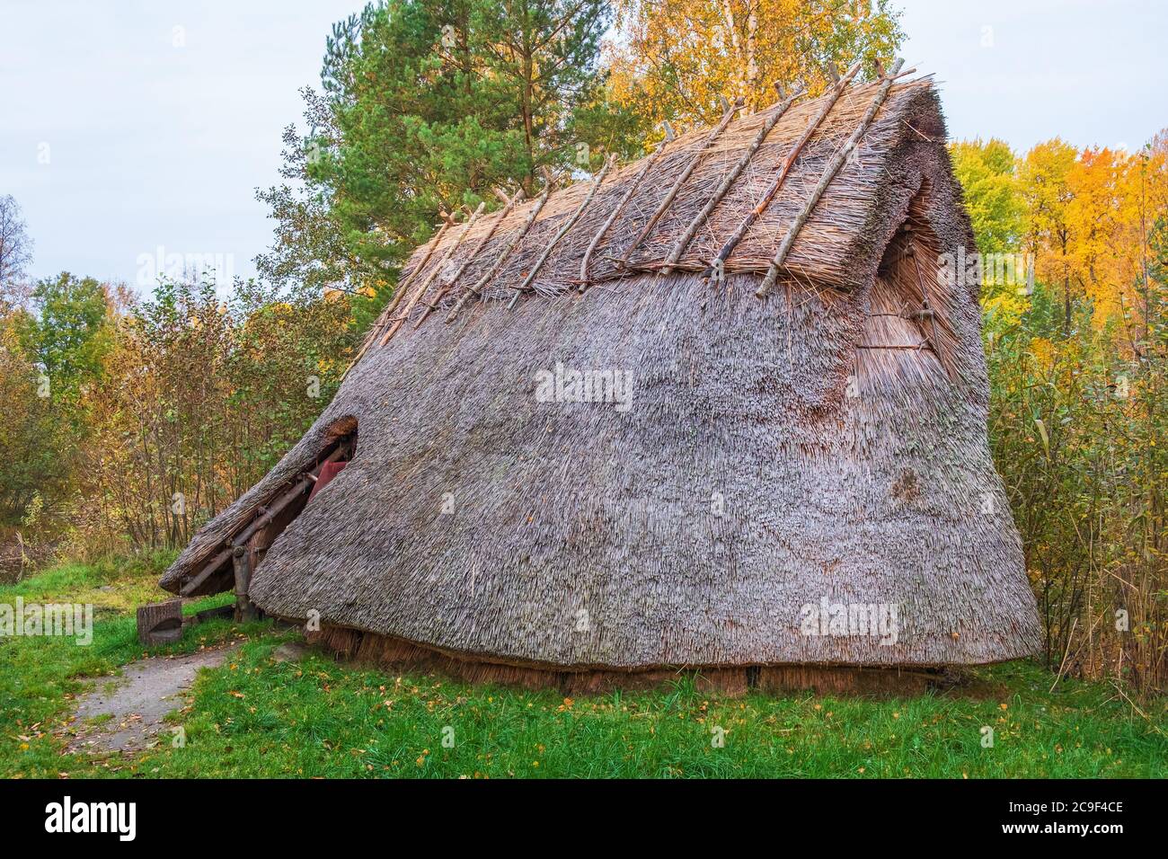 Prehistoric hut hi-res stock photography and images - Alamy