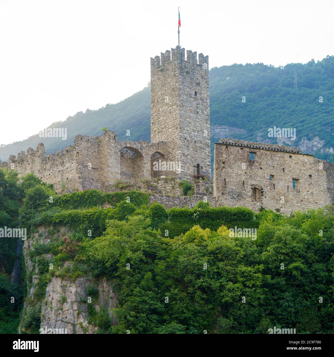Breno castle hi-res stock photography and images - Alamy