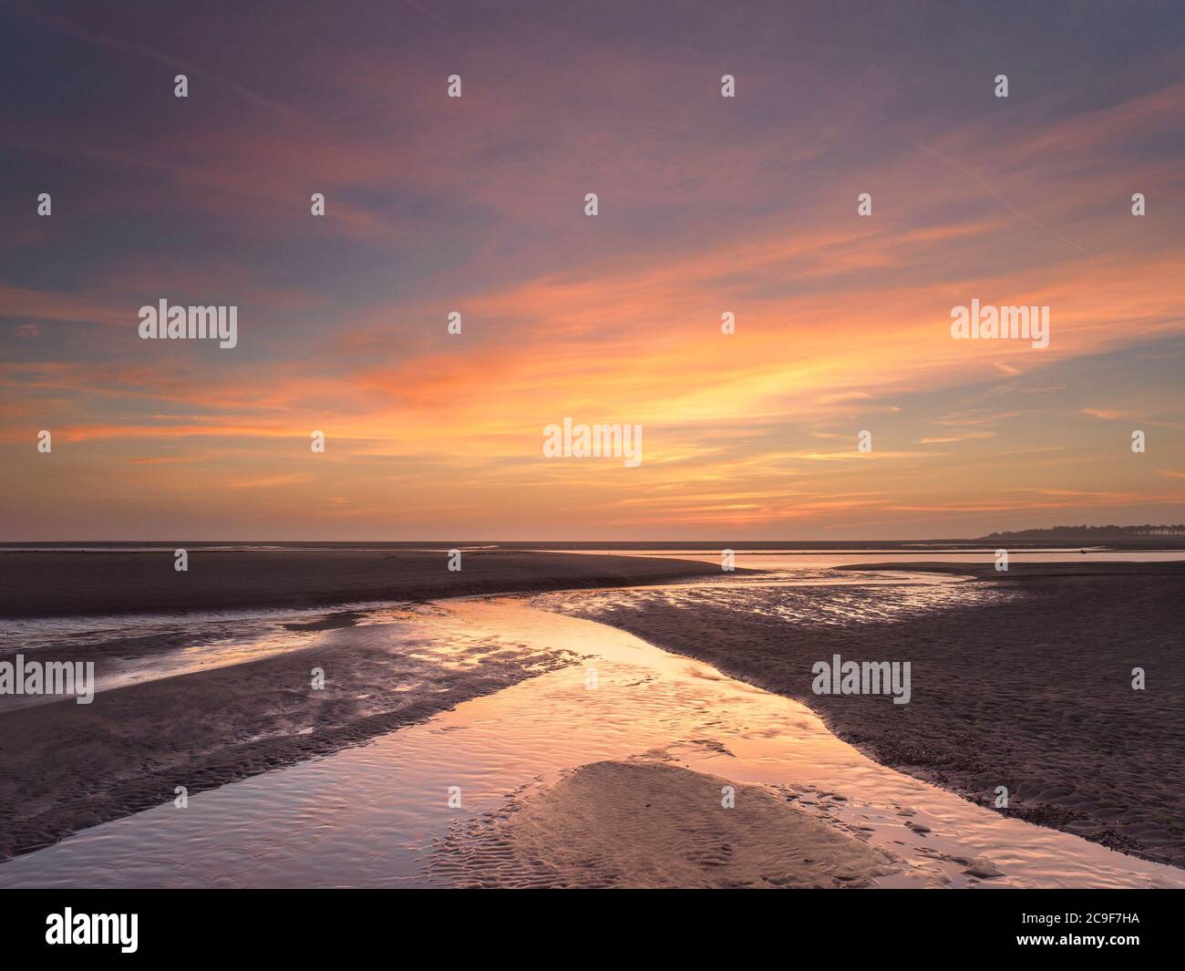 Sea water recedes hi-res stock photography and images - Alamy