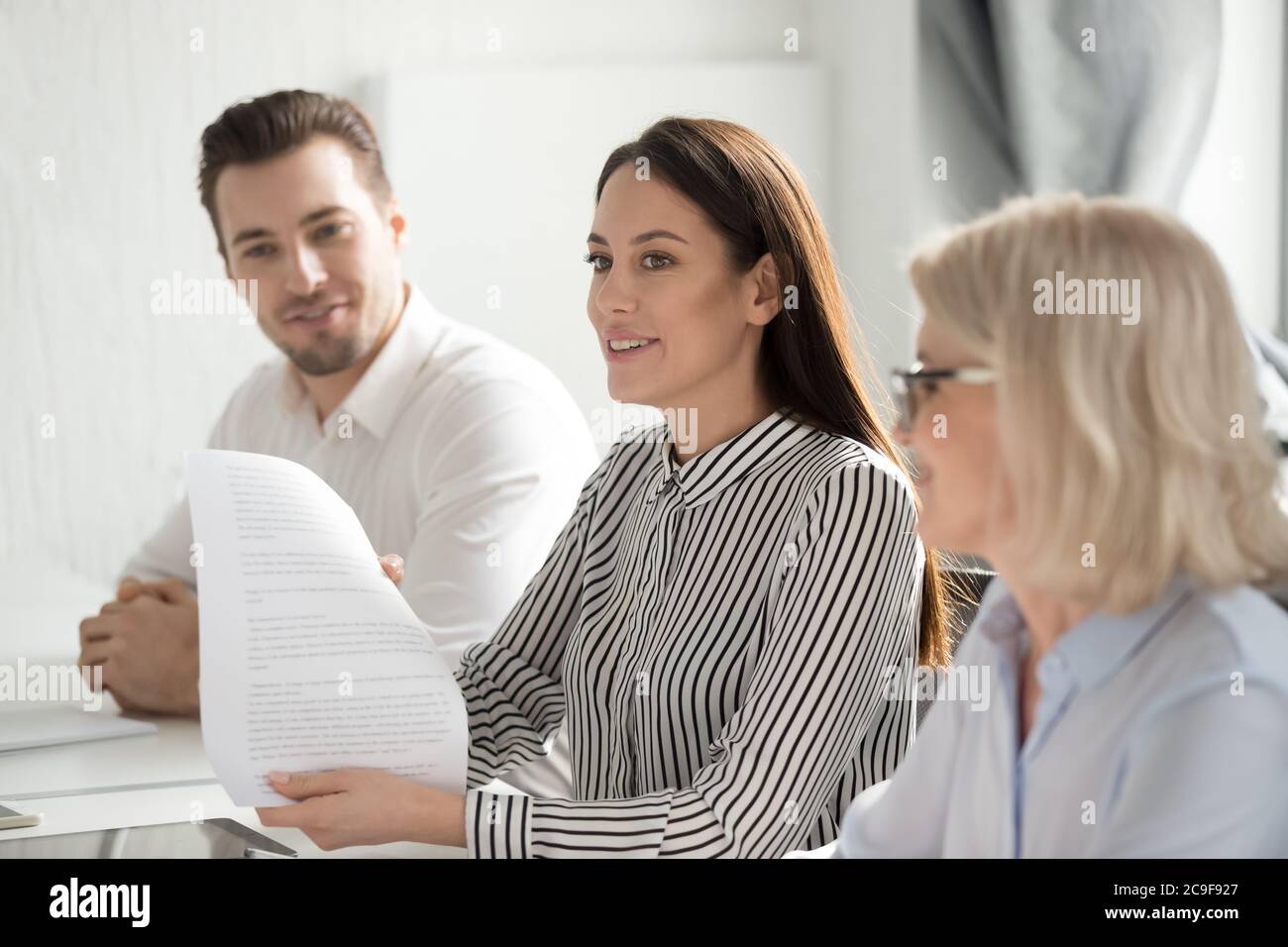 Briefing document hi-res stock photography and images - Alamy