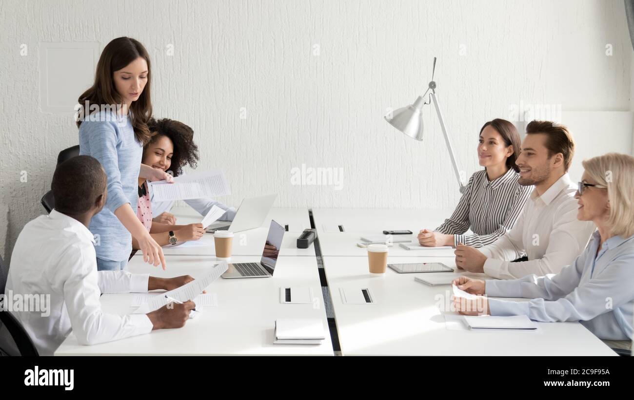 Briefing instruct hi-res stock photography and images - Alamy