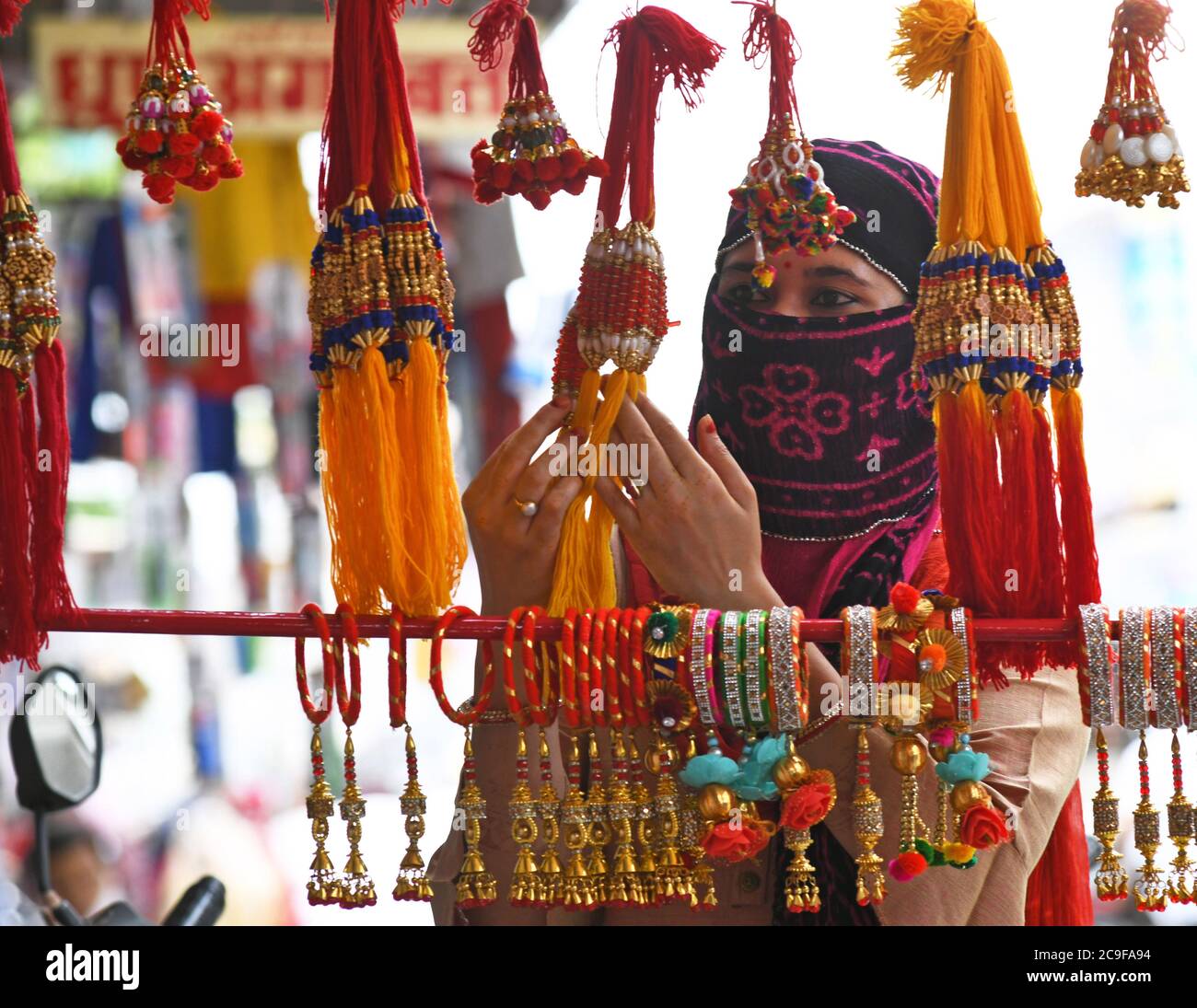 Rakhi india market hi-res stock photography and images - Alamy