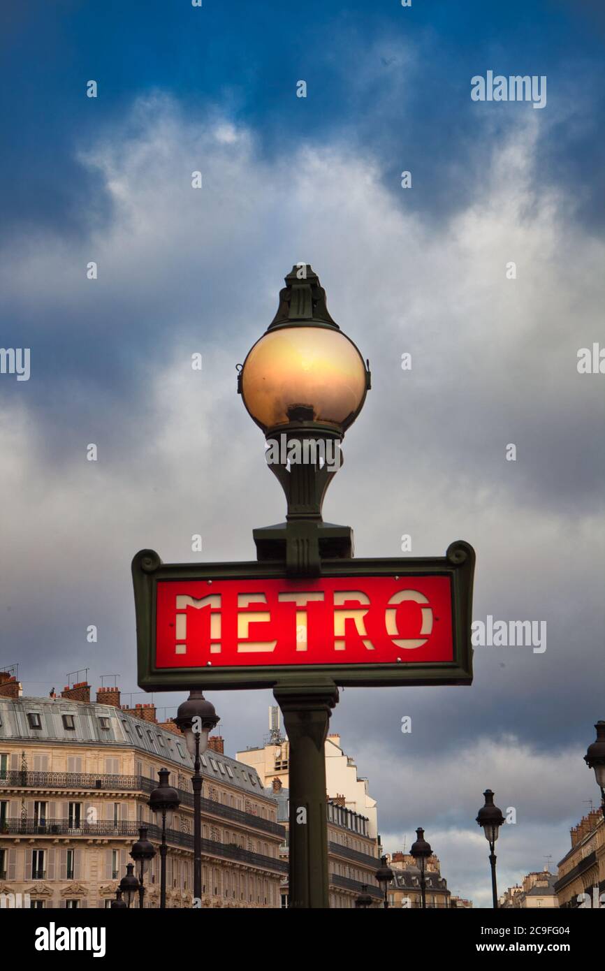 Paris metro illuminated sign hi-res stock photography and images - Alamy