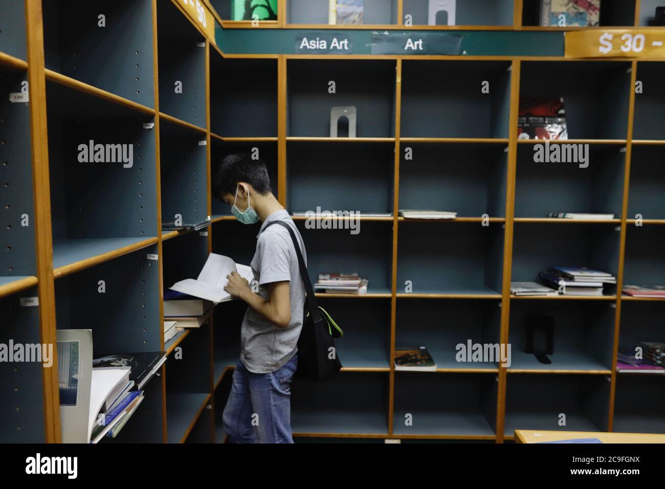 Book handover hi-res stock photography and images - Alamy