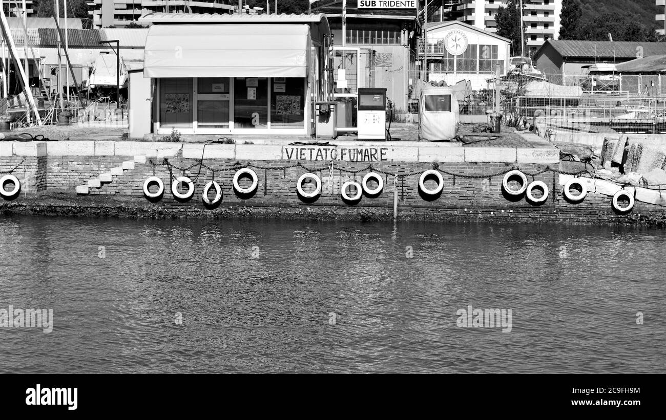 Light colored steps Black and White Stock Photos & Images - Alamy