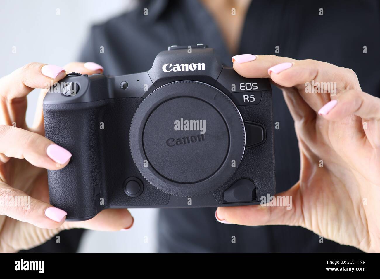Canon eos r series hi-res stock photography and images - Alamy