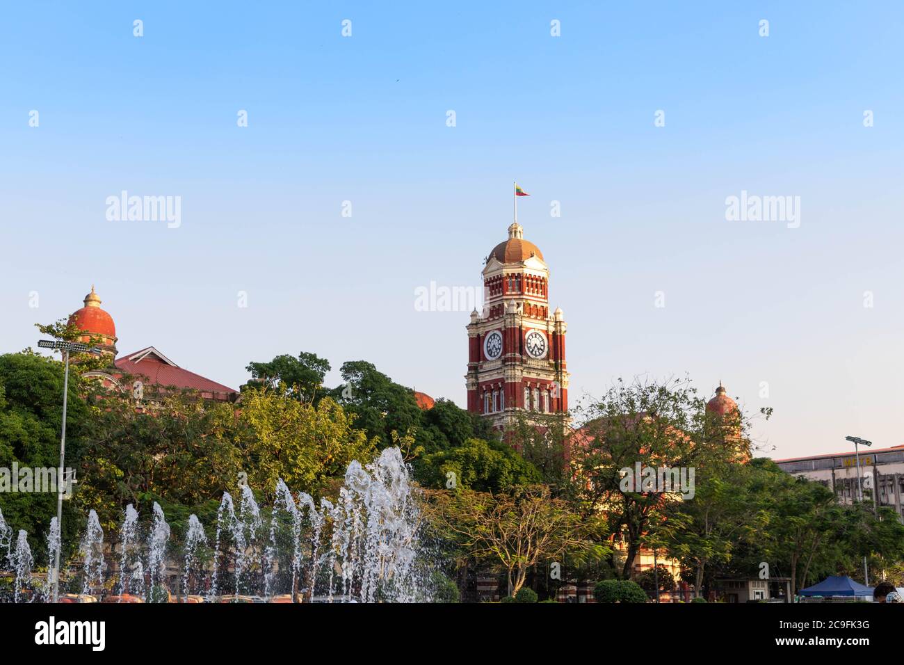 Queen Anne–style former High Court at the east side of Mahabandoola ...