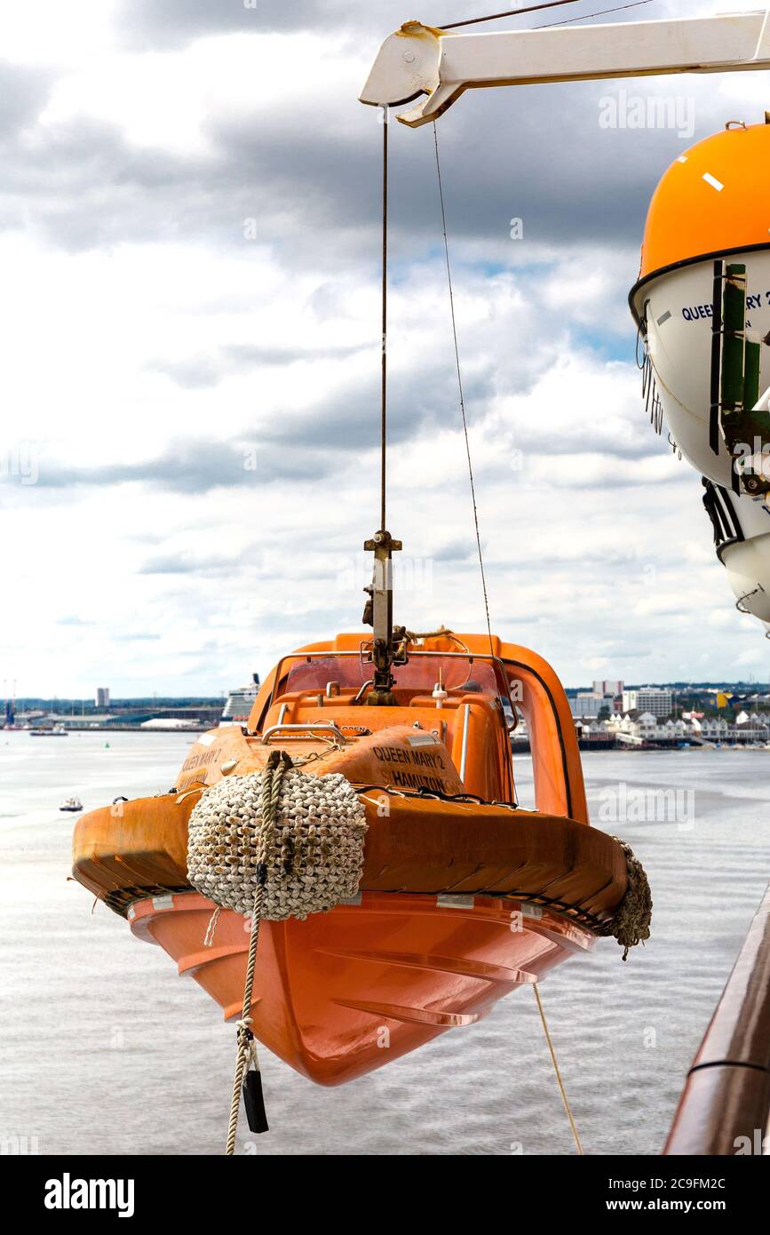 Fast rescue rib hi-res stock photography and images - Alamy