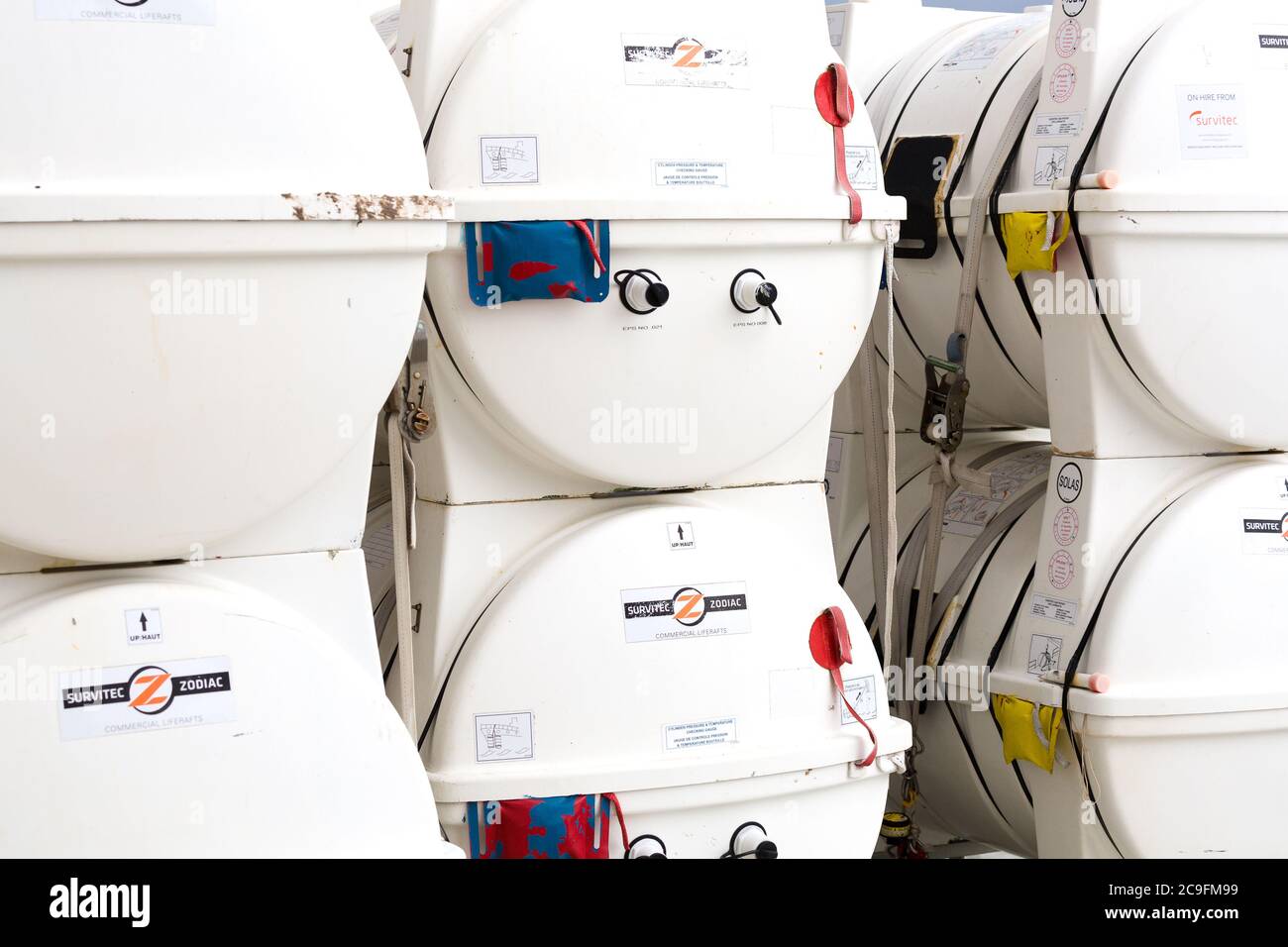 Endurance ship lifeboat hi-res stock photography and images - Alamy