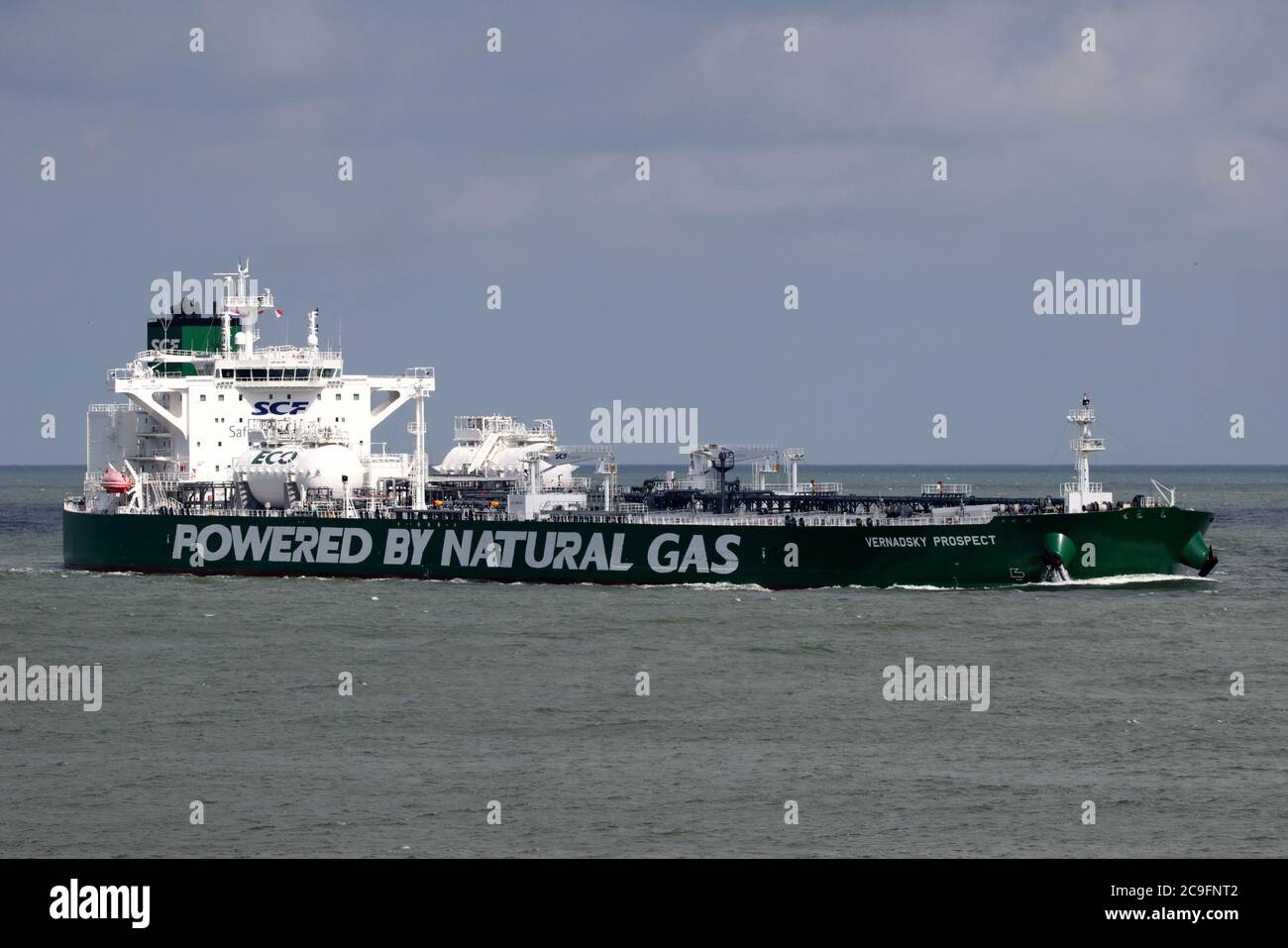 Oil powered ship hi-res stock photography and images - Alamy