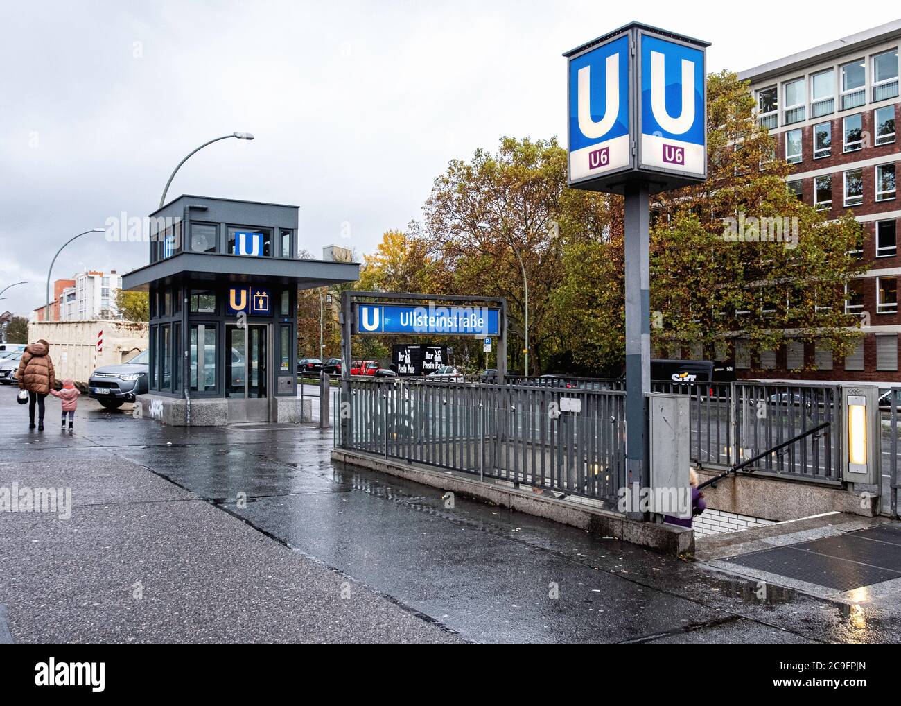 Ullsteinstrasse u bahn underground railway station hi-res stock ...