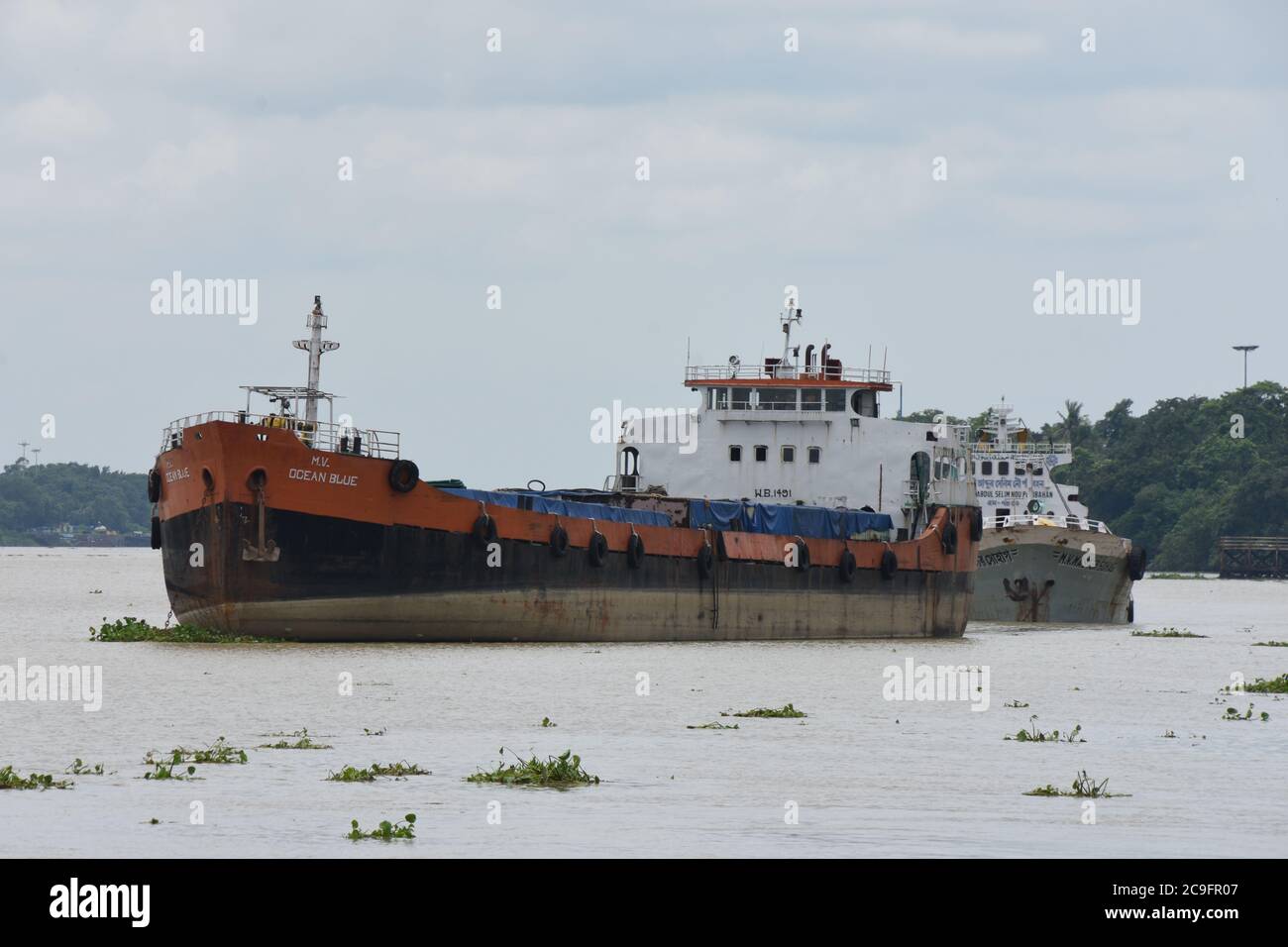 MV Ocean Blue (WB 1491) of India and MV Master Sohag (M 7839) of ...