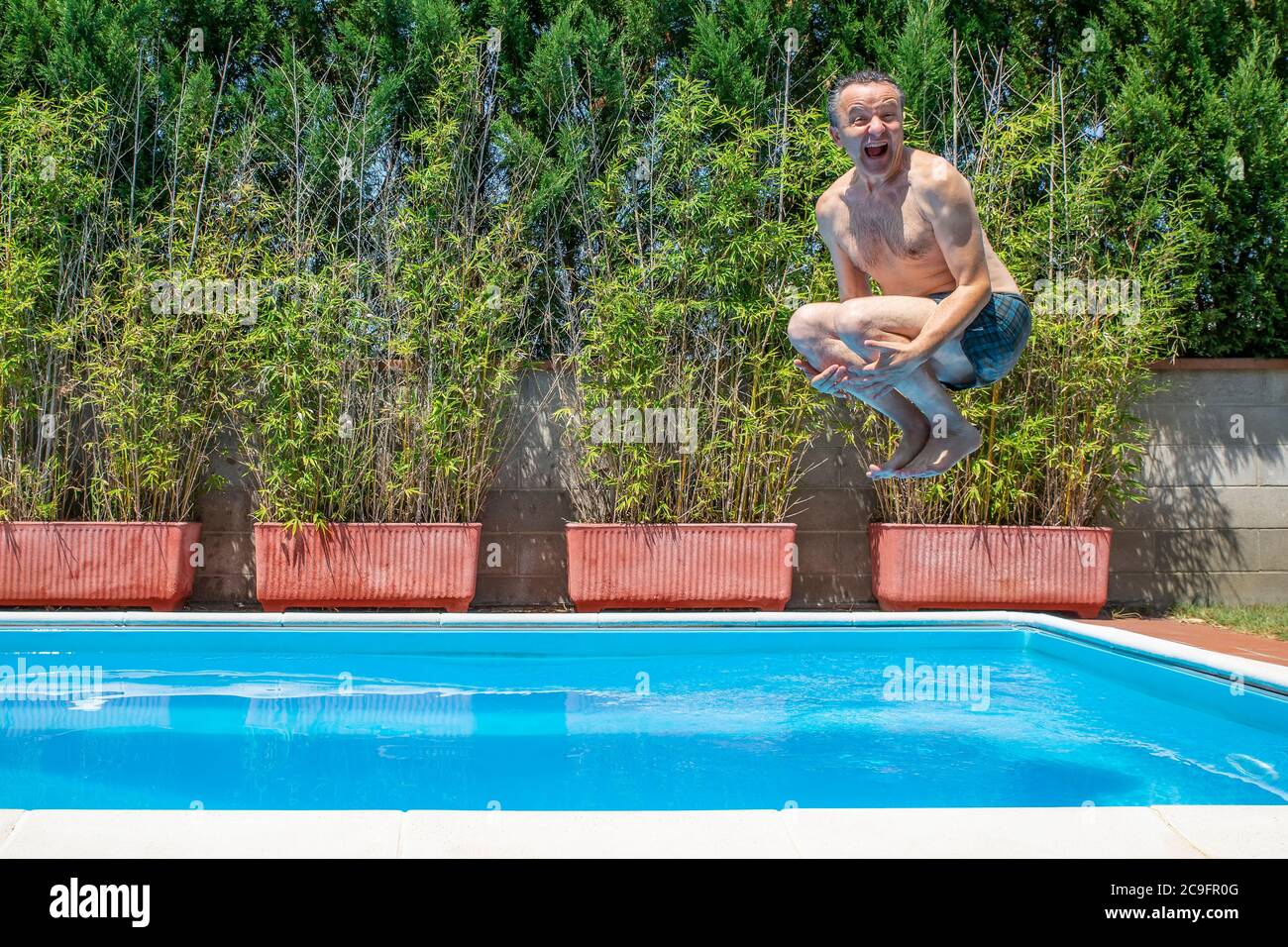 Bomb dive hi-res stock photography and images - Alamy