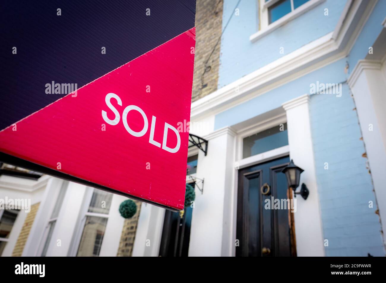 Estate_agent hi-res stock photography and images - Alamy