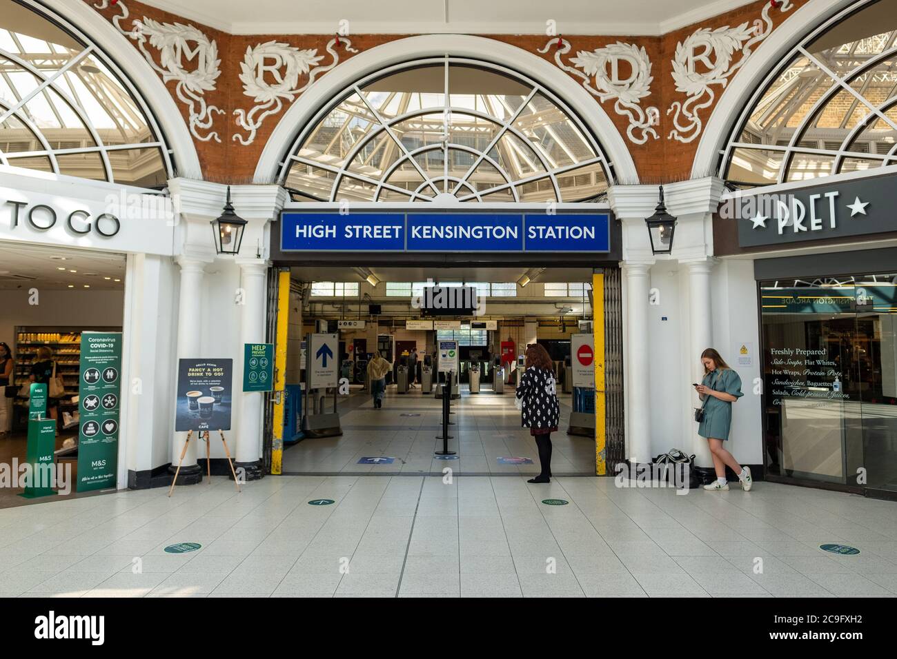 High Street Kensington Station, West London Stock Photo - Alamy