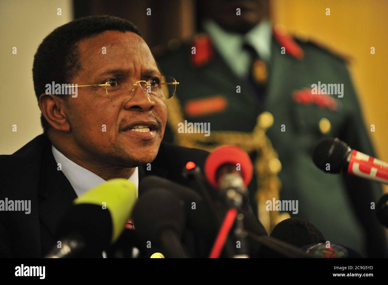 Jakaya kikwete hi-res stock photography and images - Alamy