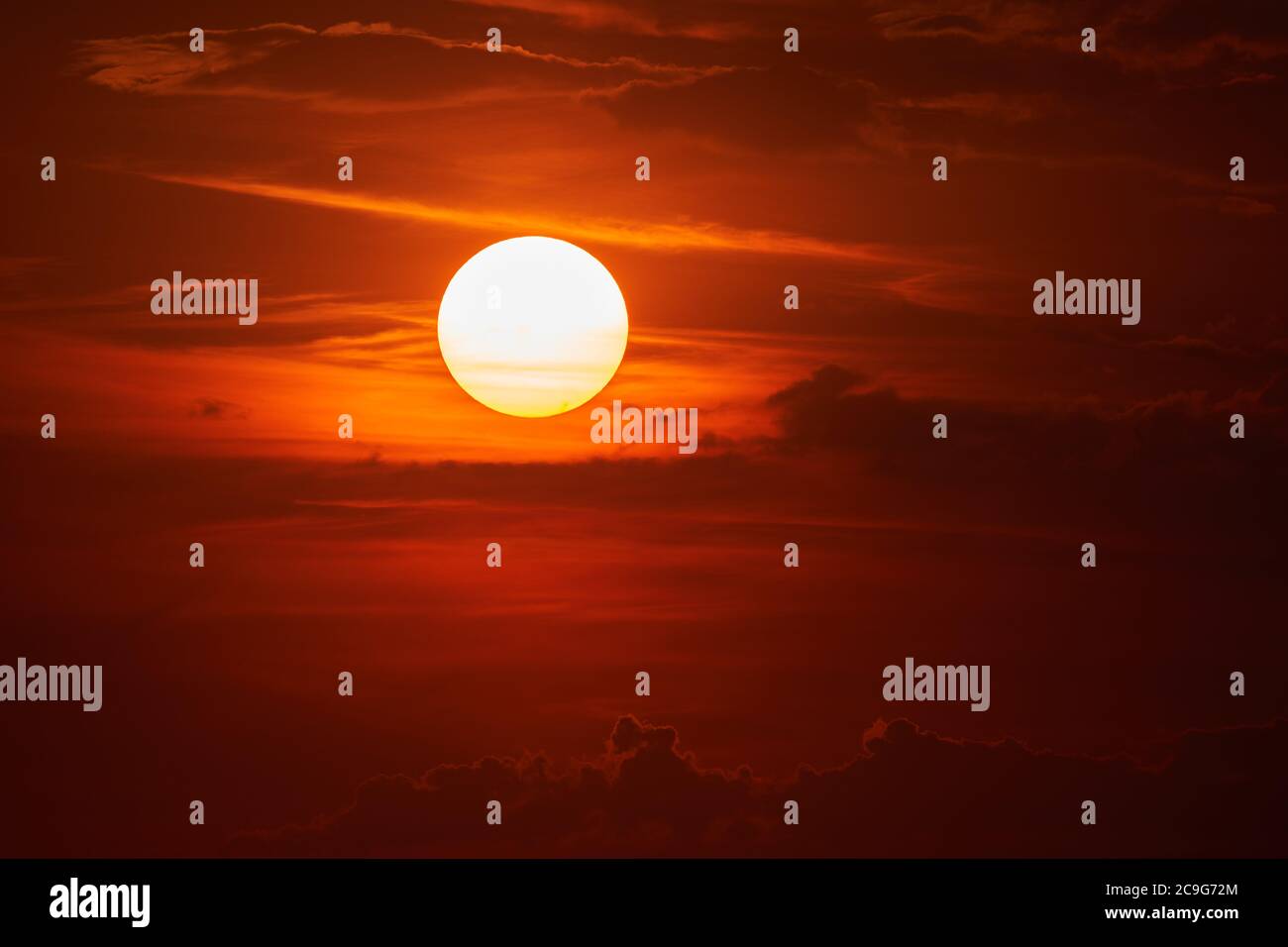 Telephoto shot sun setting hi-res stock photography and images - Alamy