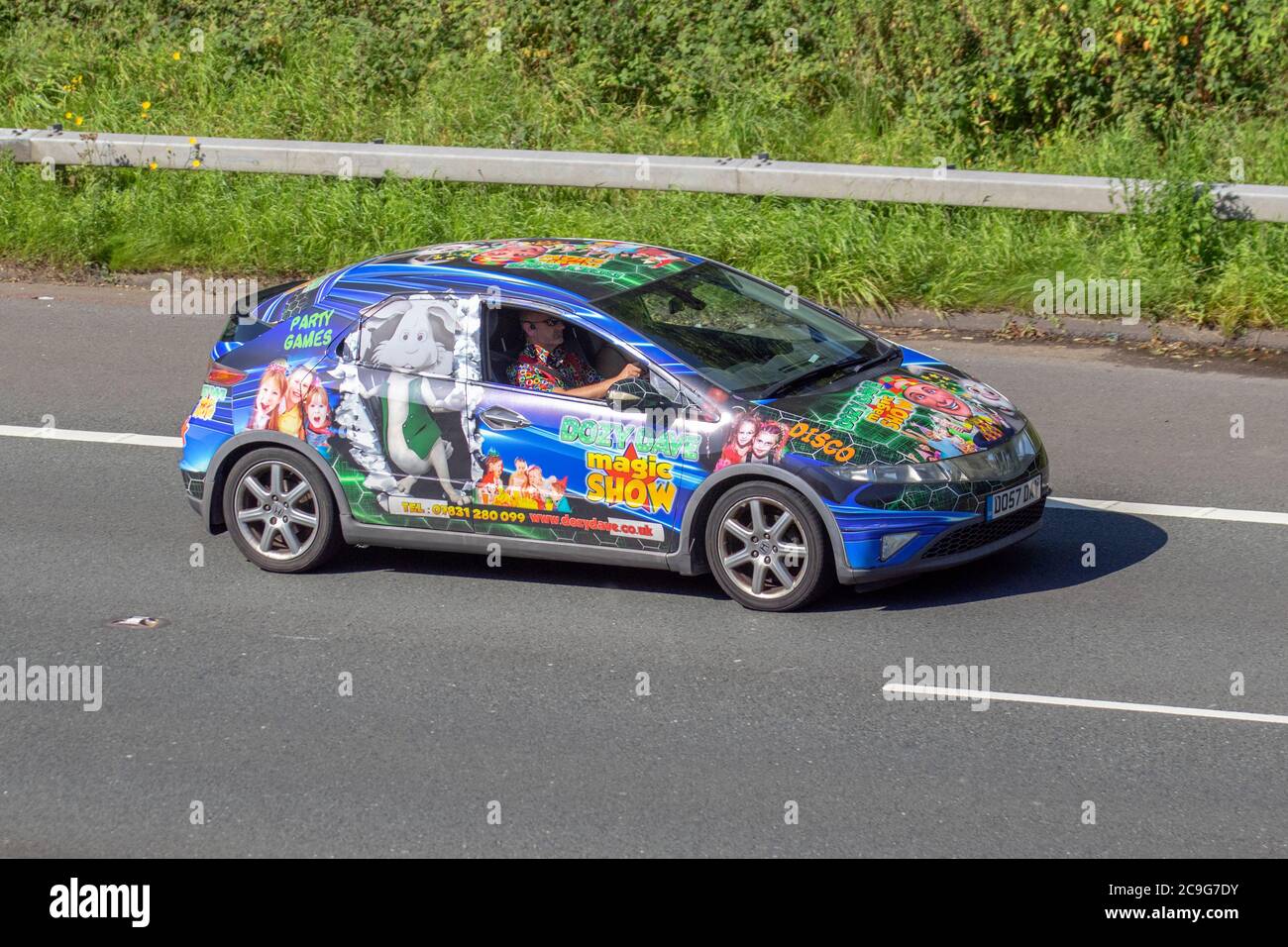 Dozy dave magic show hi-res stock photography and images - Alamy