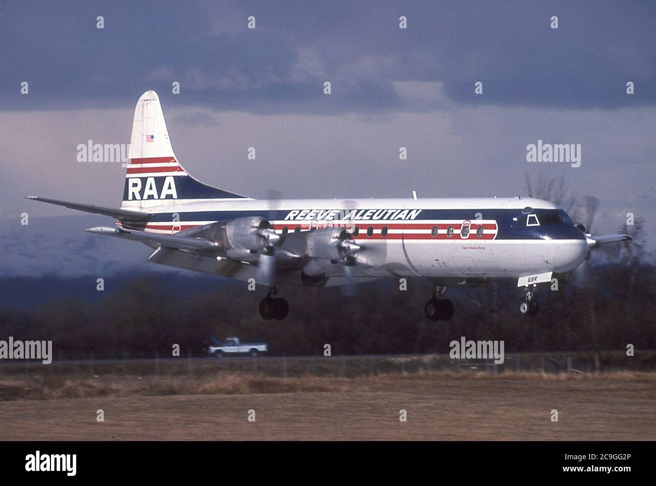 REEVE ALEUTIAN AIRWAYS LOCKHEED L-188 ELECTRA Stock Photo - Alamy