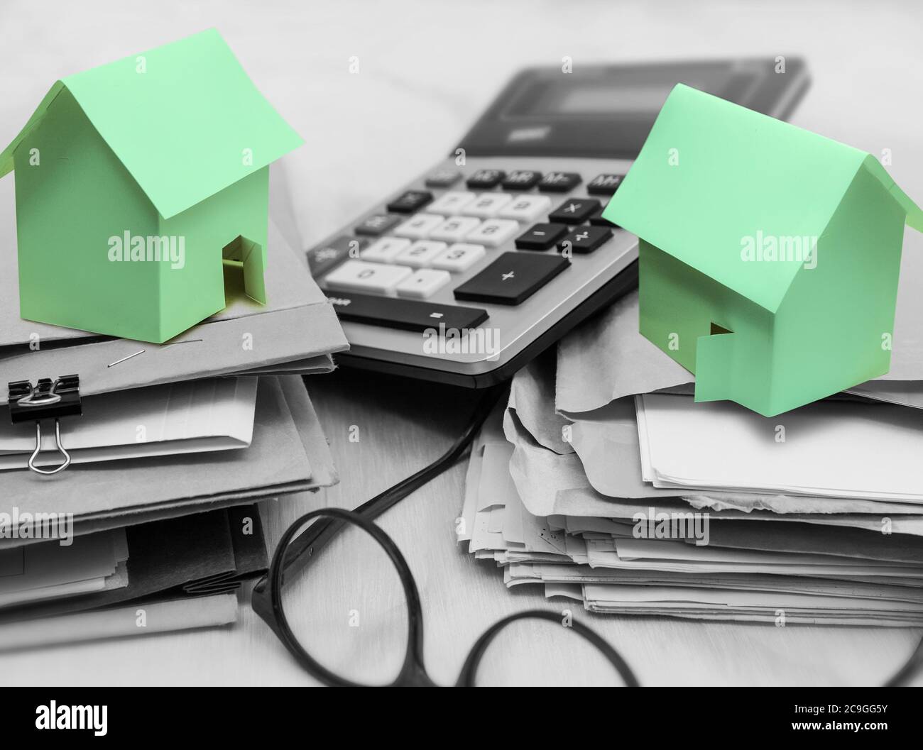 Real estate calculator hi-res stock photography and images - Alamy