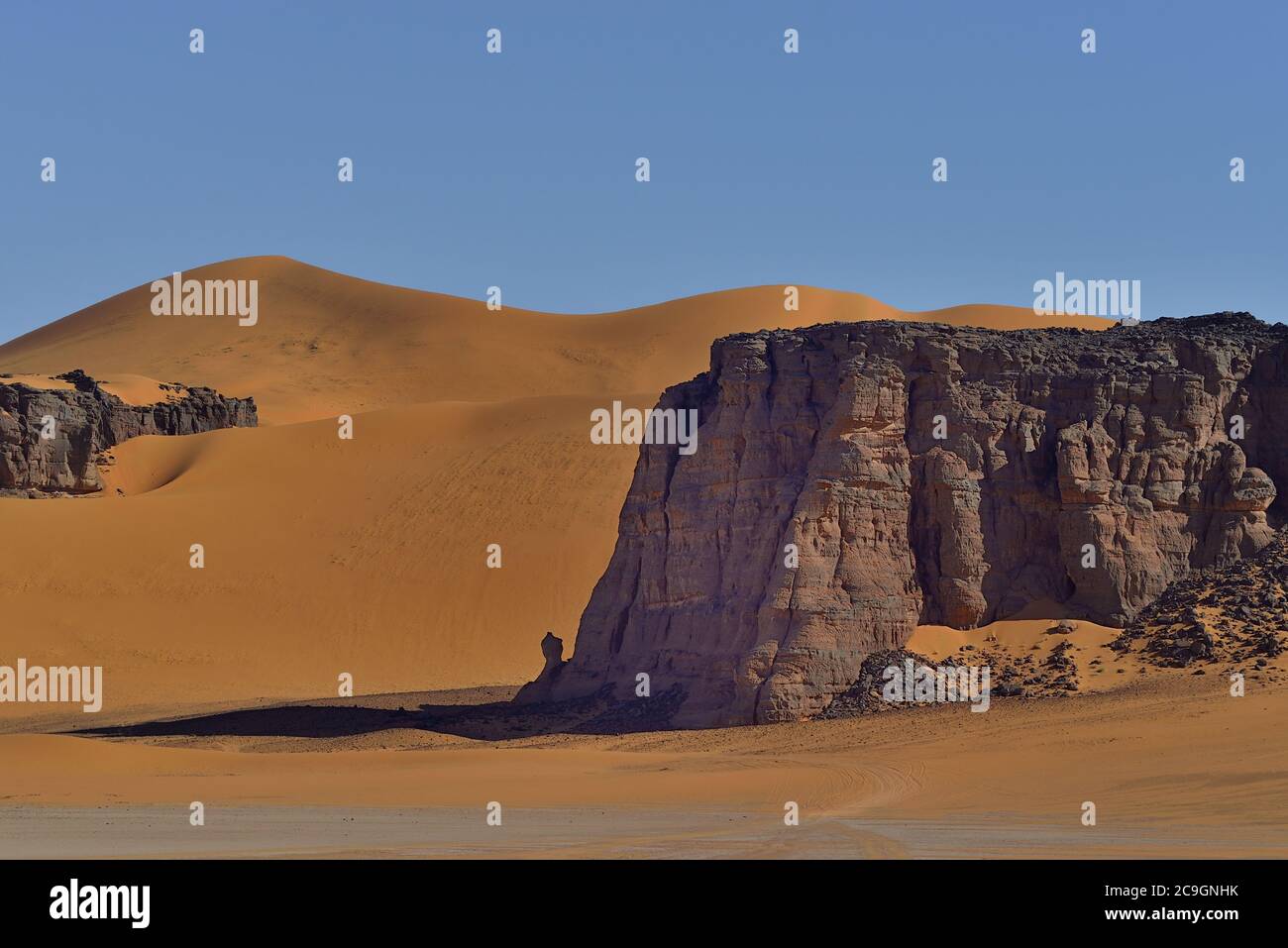 TADRART ROUGE , ALGERIA. SAHARA DESERT. TIN MERZOUGA AND MOUL N AGA ...