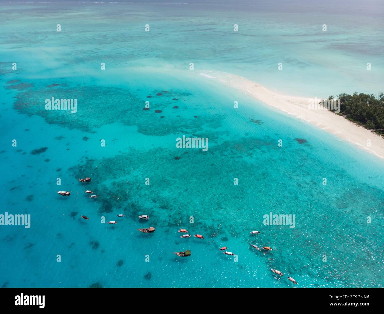 Zanzibar boat tour hi-res stock photography and images - Alamy