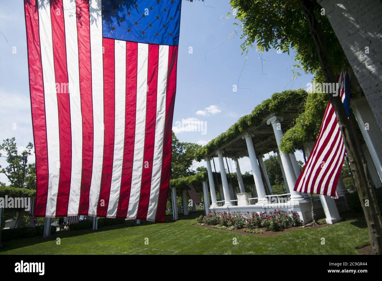 James R. Tanner Amphitheater in Arlington National Cemtery (27136135765 ...