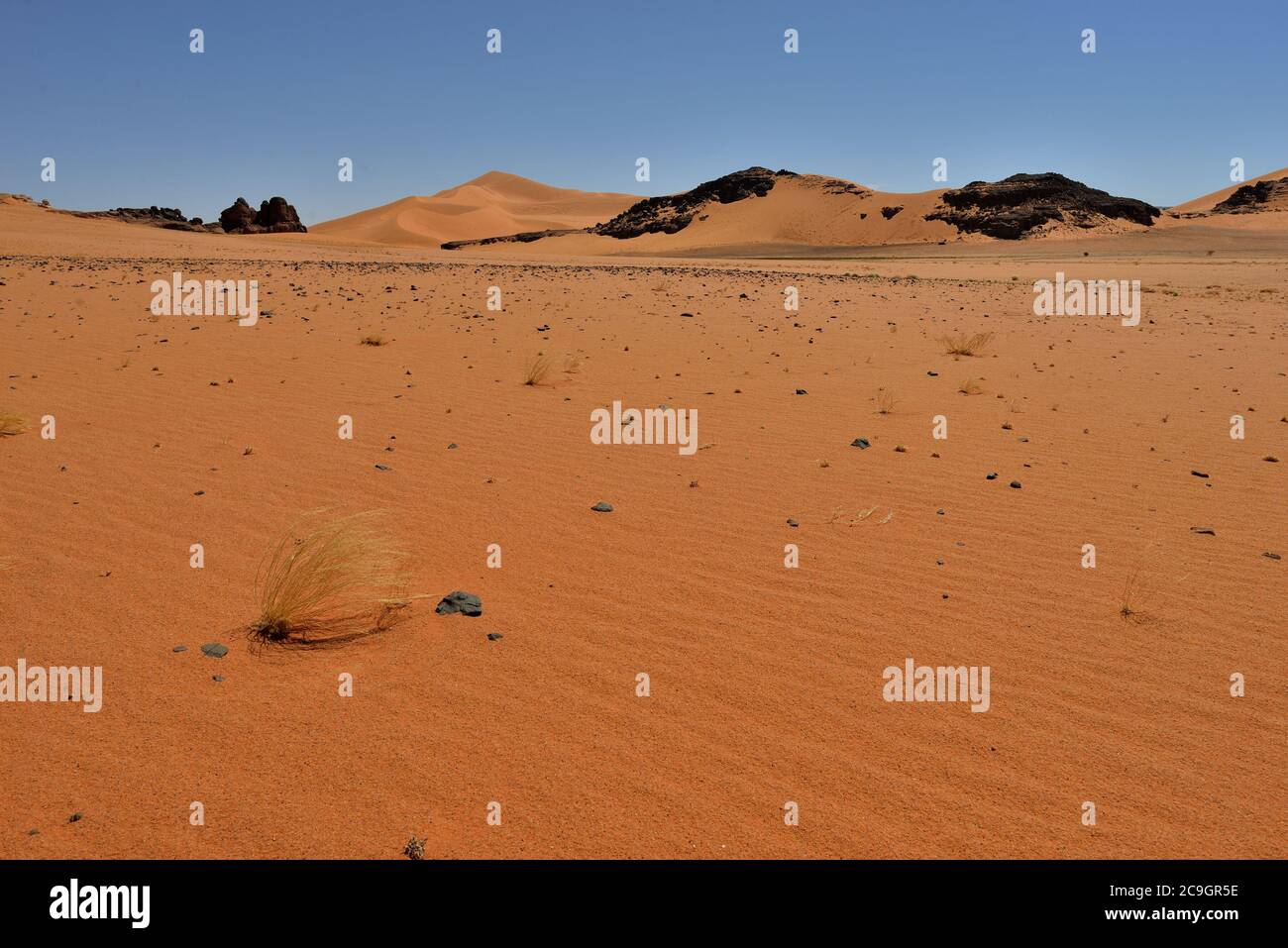 Tadrart rouge national park hi-res stock photography and images - Alamy