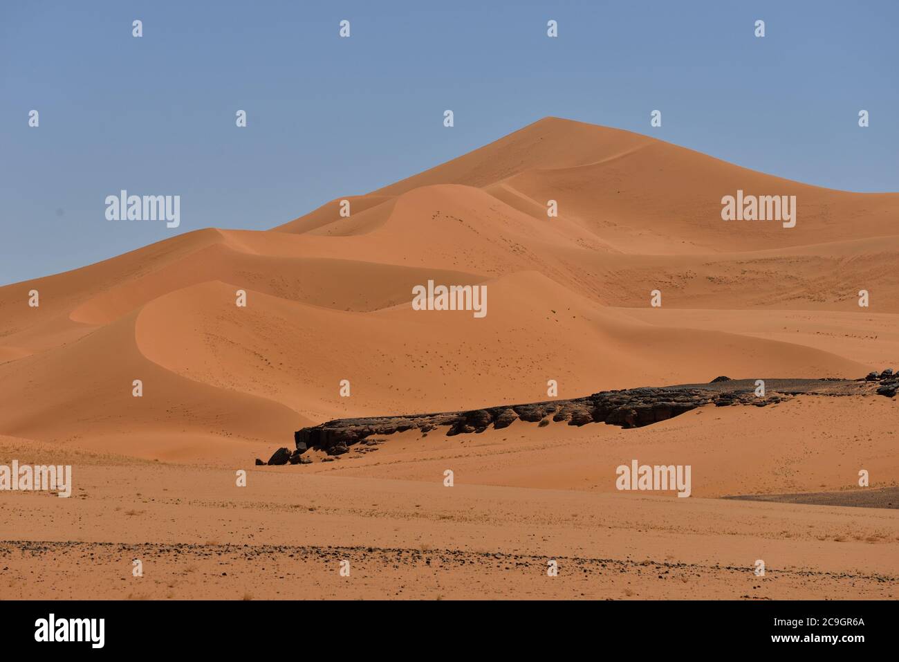 TADRART ROUGE , ALGERIA. SAHARA DESERT. TIN MERZOUGA AND MOUL N AGA ...