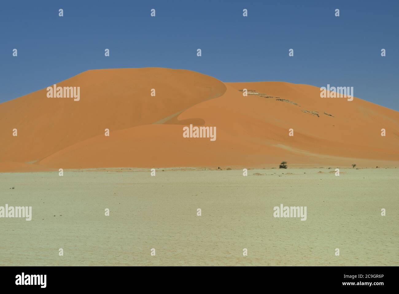 TADRART ROUGE , ALGERIA. SAHARA DESERT. TIN MERZOUGA AND MOUL N AGA ...