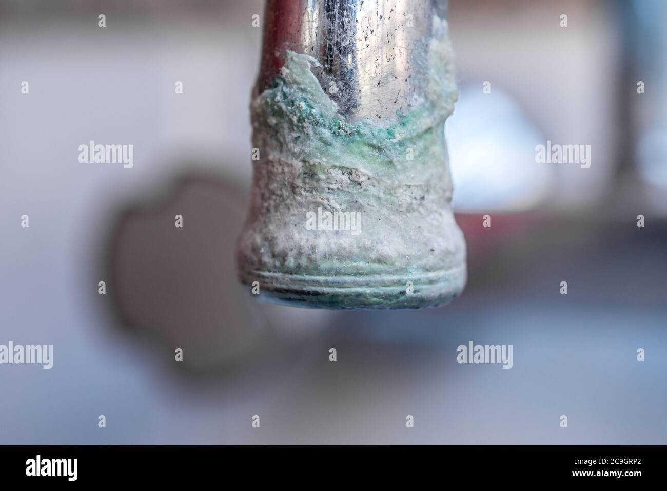 Faucet problem hi-res stock photography and images - Alamy