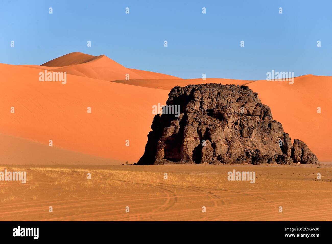 Tadrart rouge national park hi-res stock photography and images - Alamy
