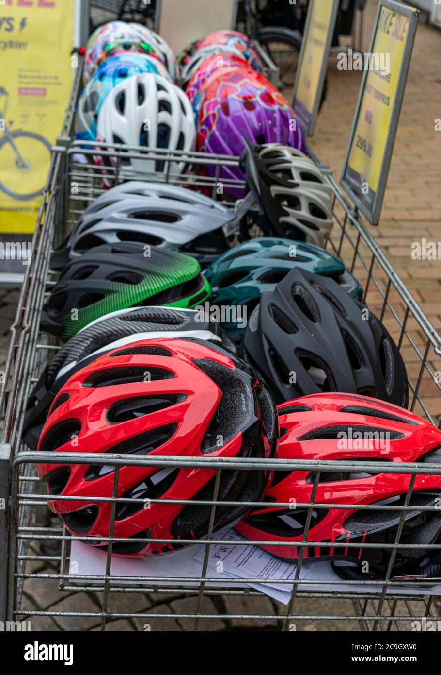 Different cycle hi-res stock photography and images - Alamy