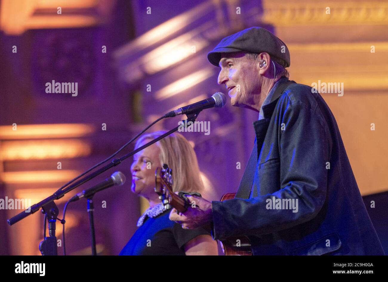 Kim taylor hi-res stock photography and images - Alamy