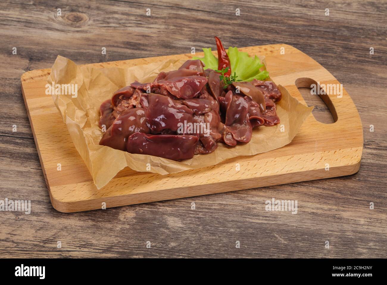 Raw chicken liver ready for cooking and roast Stock Photo - Alamy