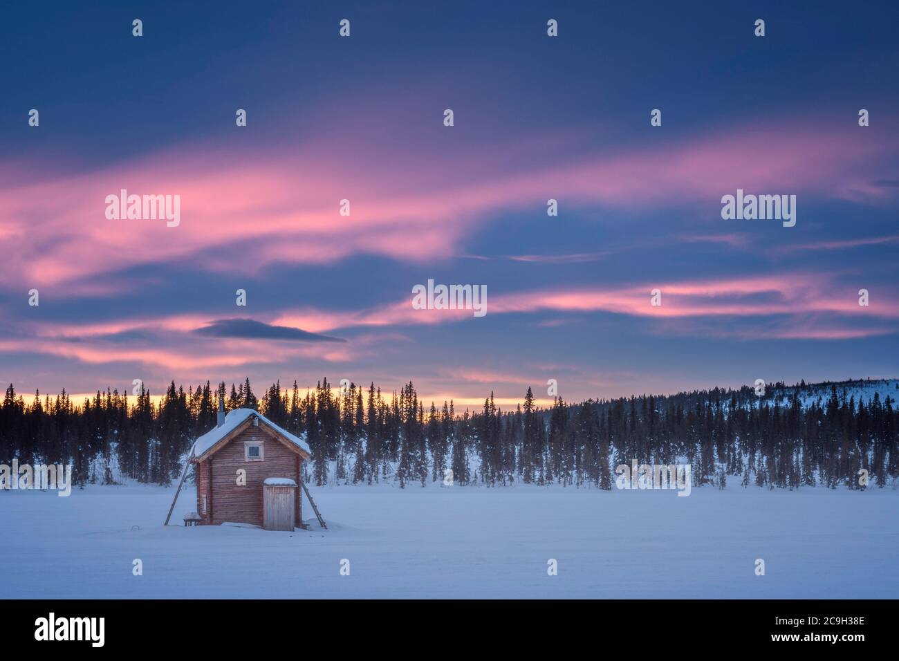 Extremely wide shot hi-res stock photography and images - Alamy