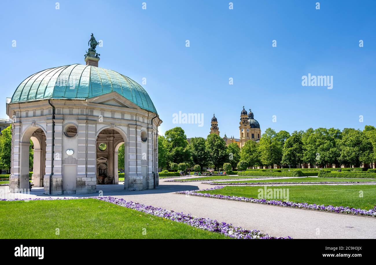 Temple of Diana in the Hofgarten and Theatine Church, Old Town, Munich ...