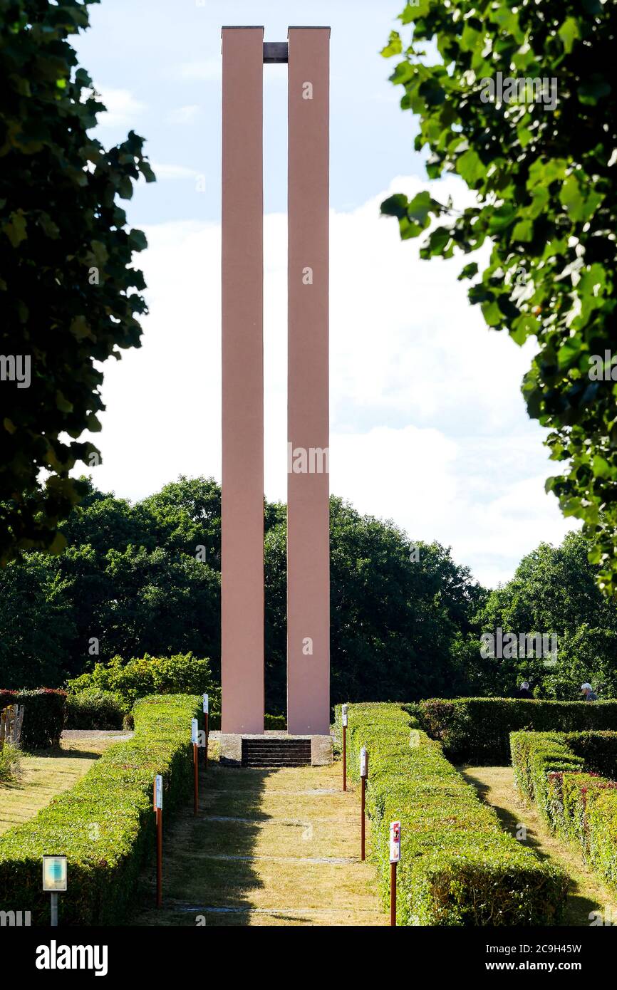 Monument to the victims of the Emeraude plane crash (January 14th 1934 ...