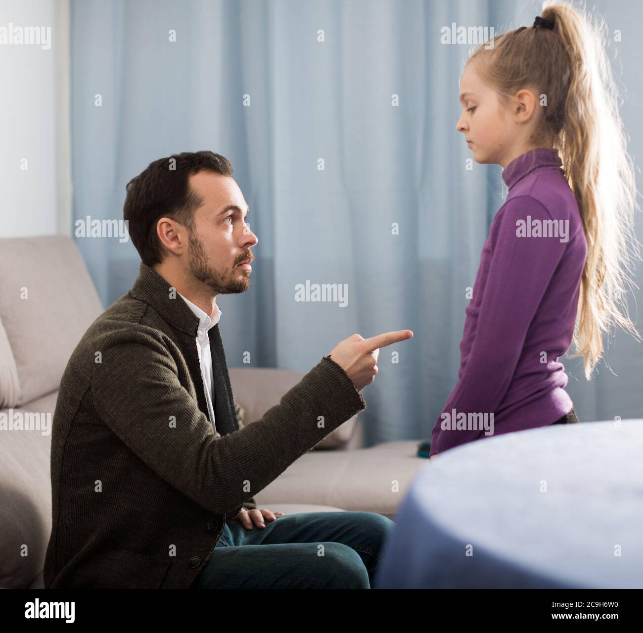Father telling off daughter hi-res stock photography and images - Alamy