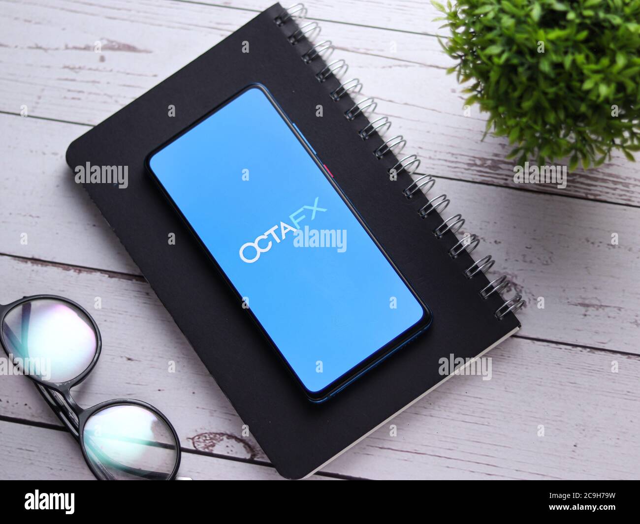 Octafx logo hi-res stock photography and images - Alamy