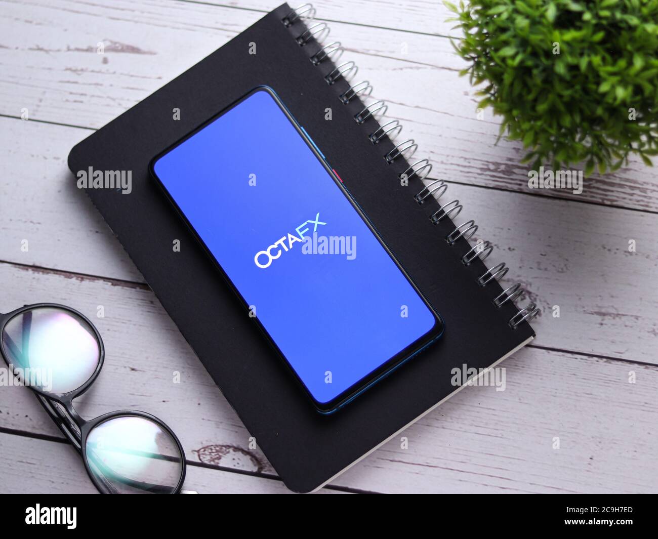 Octafx logo hi-res stock photography and images - Alamy