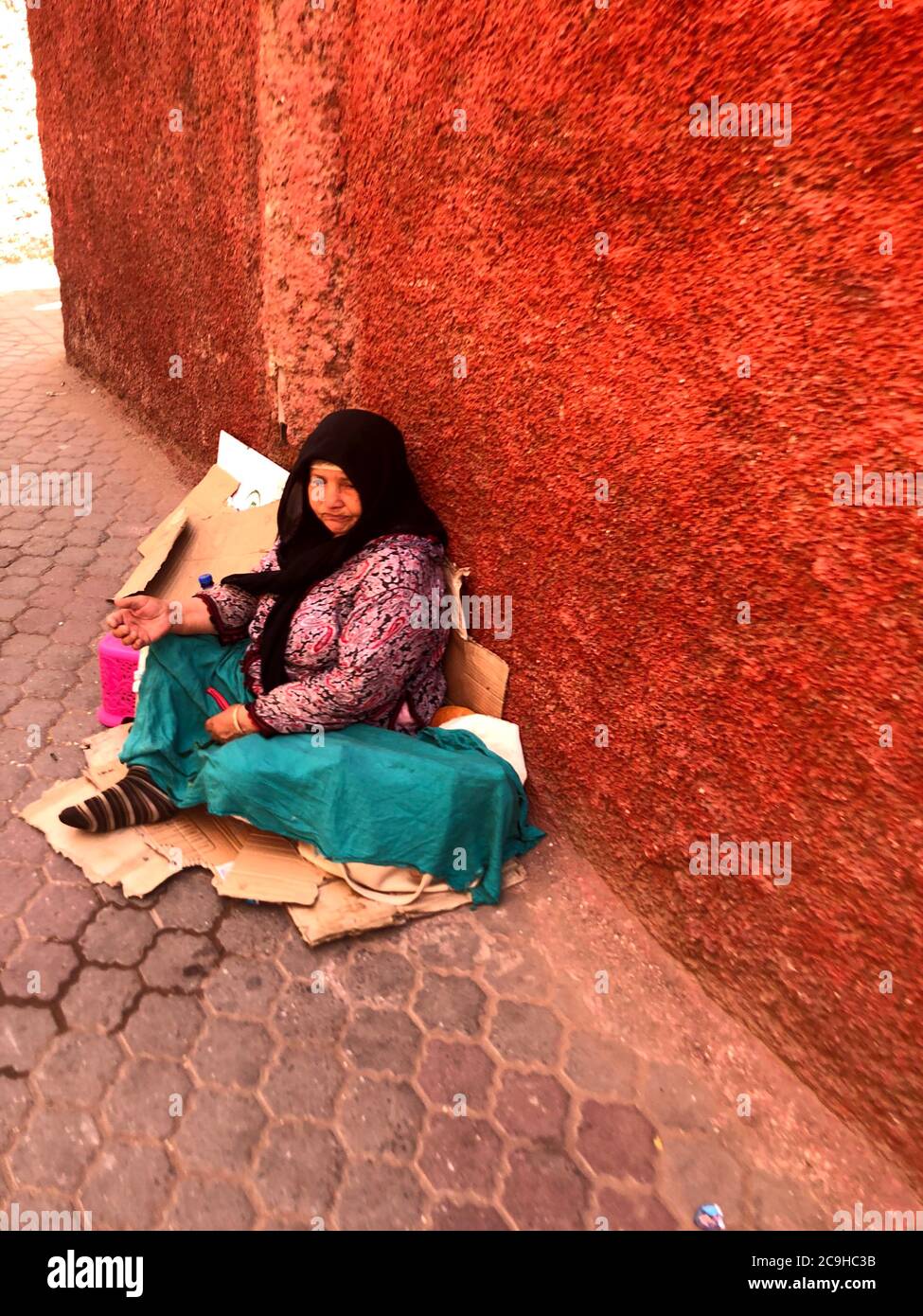 Gypsy woman and street hi-res stock photography and images - Alamy