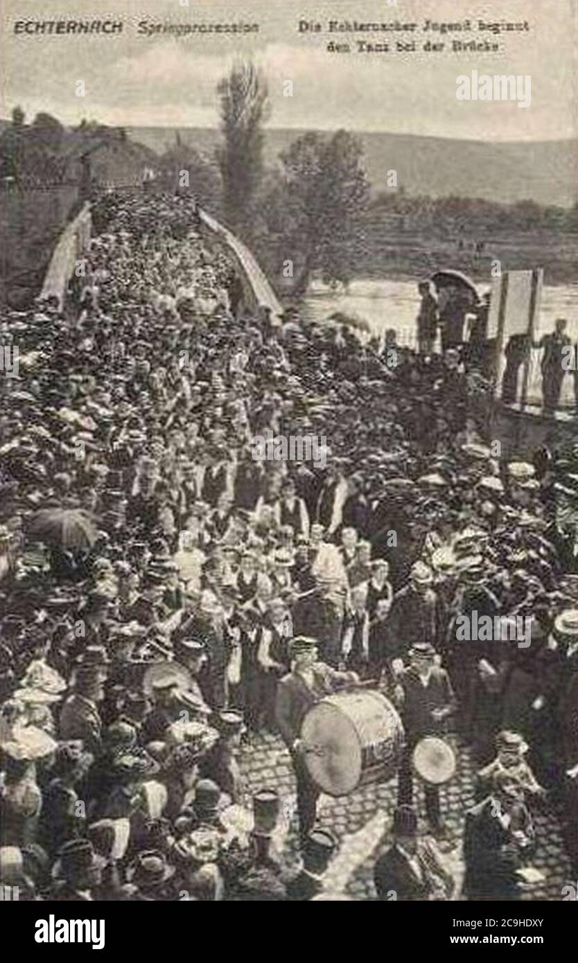 J.M. Bellwald Echternach Springprozession - Die Echternacher Jugend ...