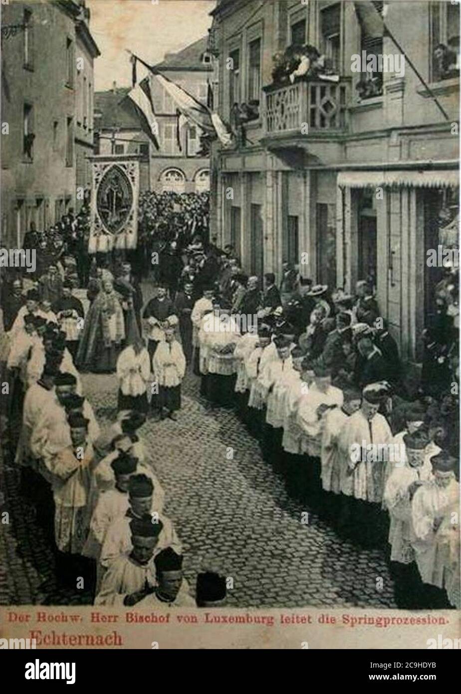 J.M. Bellwald Echternach - Der Hochw. Herr Bischof von Luxemburg leitet ...