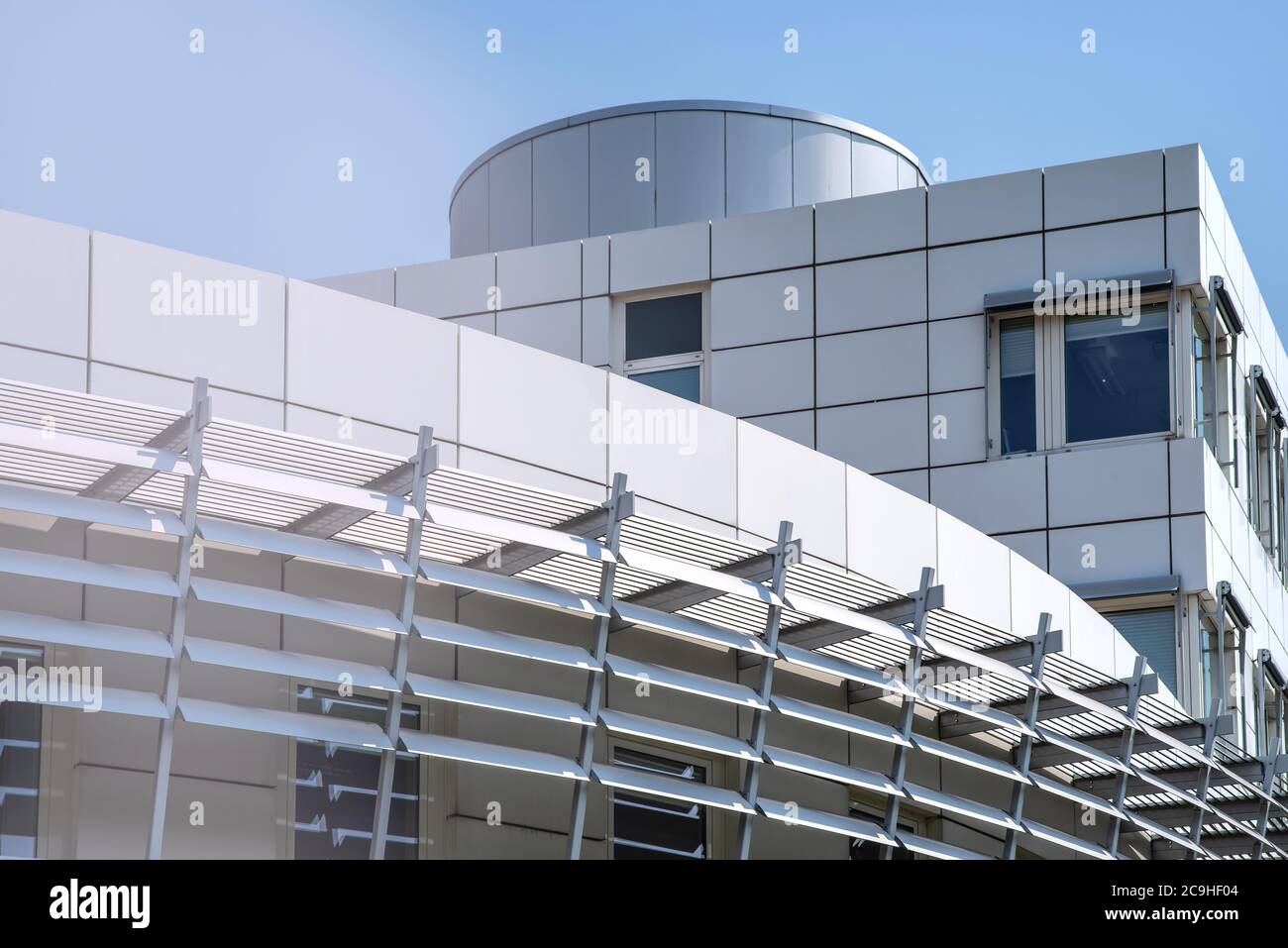 Modern headquarter building hi-res stock photography and images - Alamy