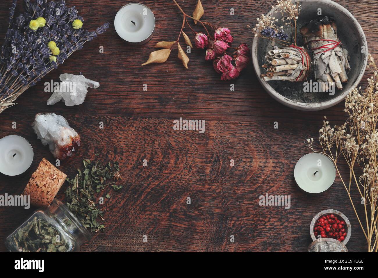 Wicca table hi-res stock photography and images - Alamy